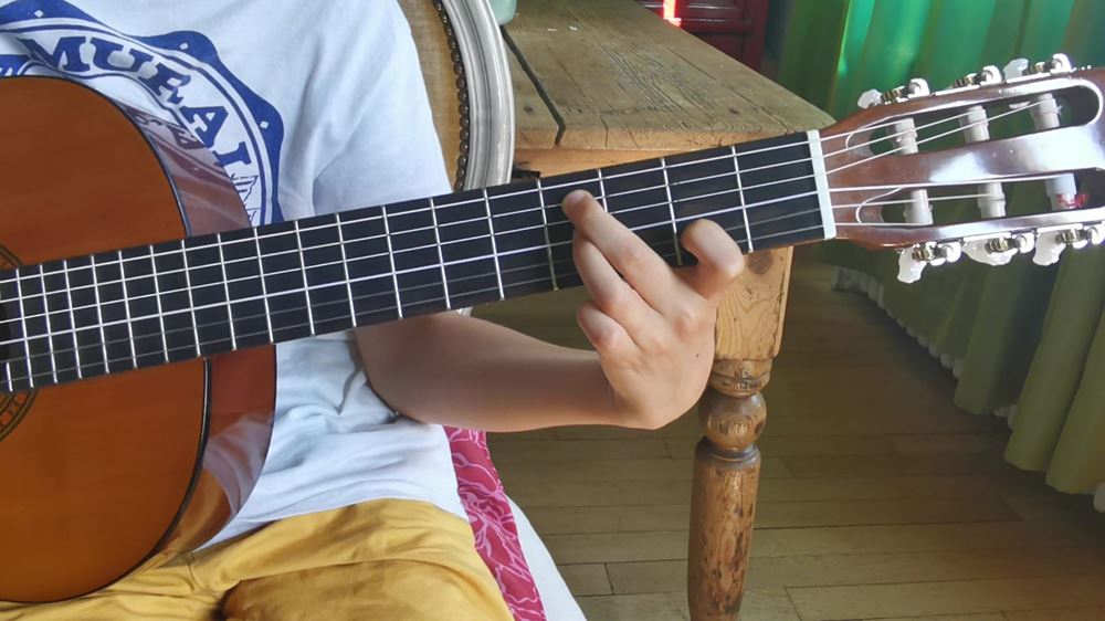 FABIEN MAURIN LES COURS DE GUITARE NANTES TOUS NIVEAUX - LES COURS